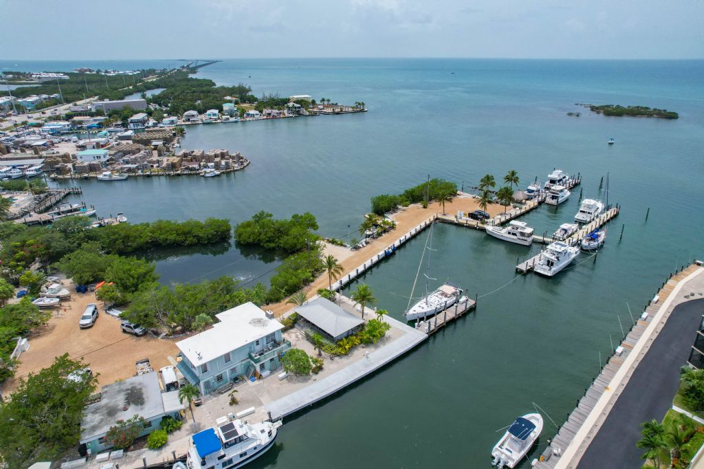 Florida (Keys) Boat Slips and Docks for Rent and Sale